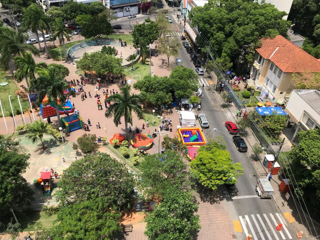 A cidade de Três Rios, o bairro de Pilões e o artesanato sustentável ...